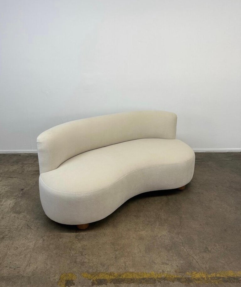Handcrafted Kidney sofa For Sale at 1stDibs