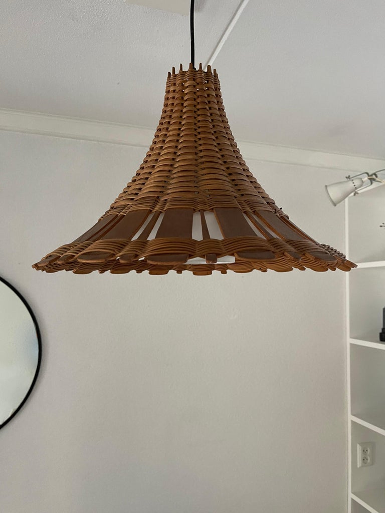 Handcrafted Mid-Century Modern Wicker, Rattan and Milk Glass Shade ...