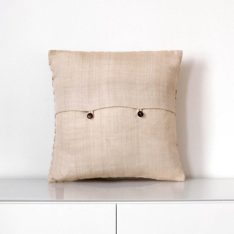 Handcrafted T'nalak Basket Weave Cushion Cover 50x50cm For Sale at 1stDibs