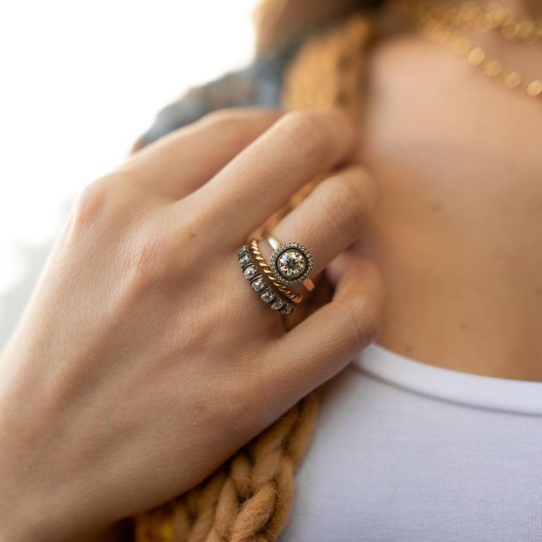 Handcrafted Lara Band in 18K Gold by Single Stone For Sale at 1stDibs