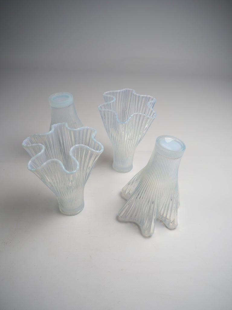 Handkerchief Art Glass Vase Reffla by Arthur Percy for Gullaskruf ...