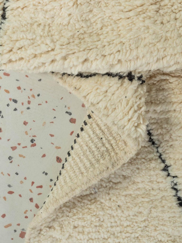 Handmade 100% Wool Moroccan Beni Ourain Berber Rug For Sale at 1stDibs