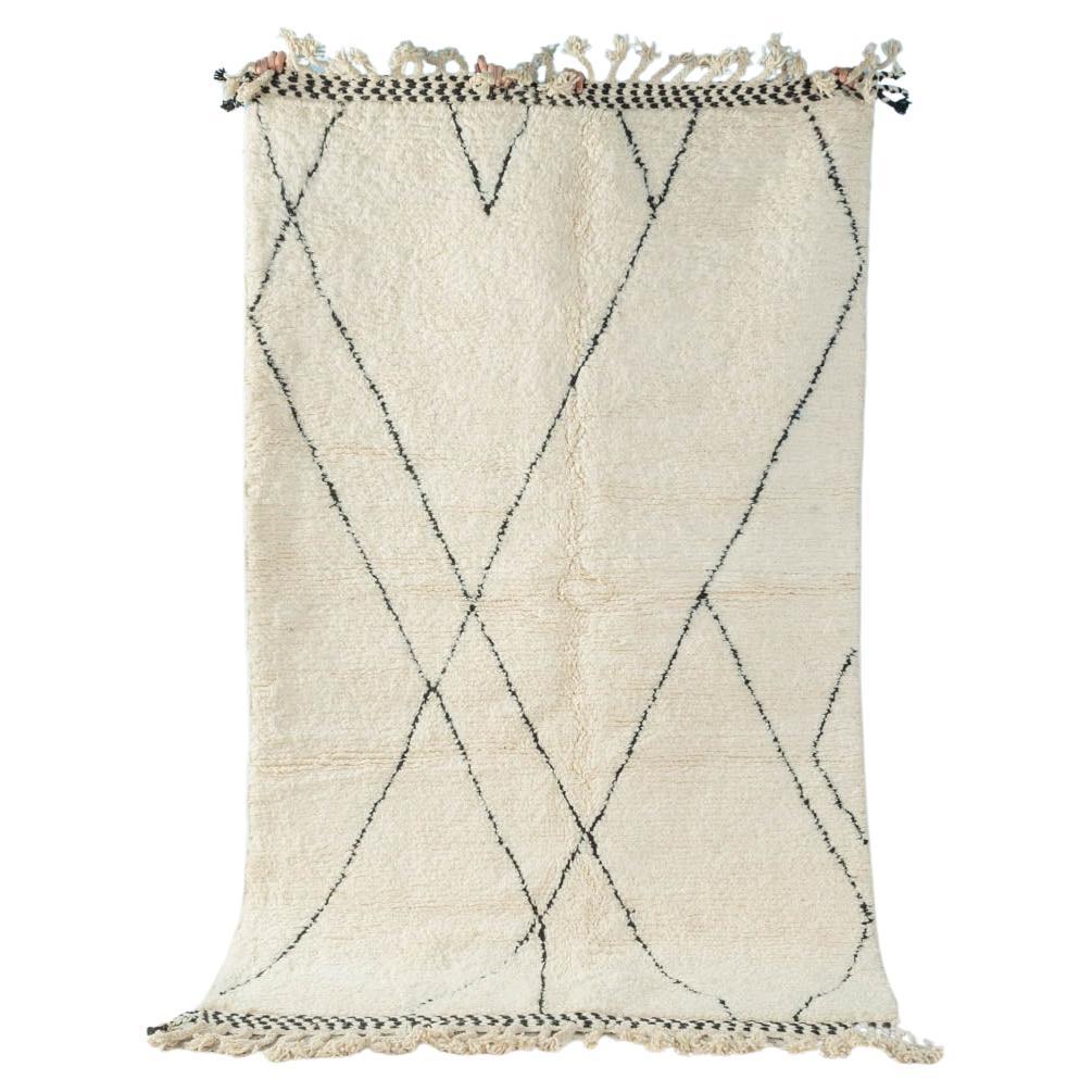 Mid-20th Century Moroccan Beni Ourain Rug For Sale at 1stDibs
