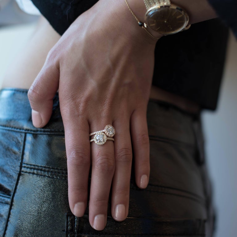 Handmade 18k Yellow Gold and 0.90ct GIA Certified Diamond Surround ...