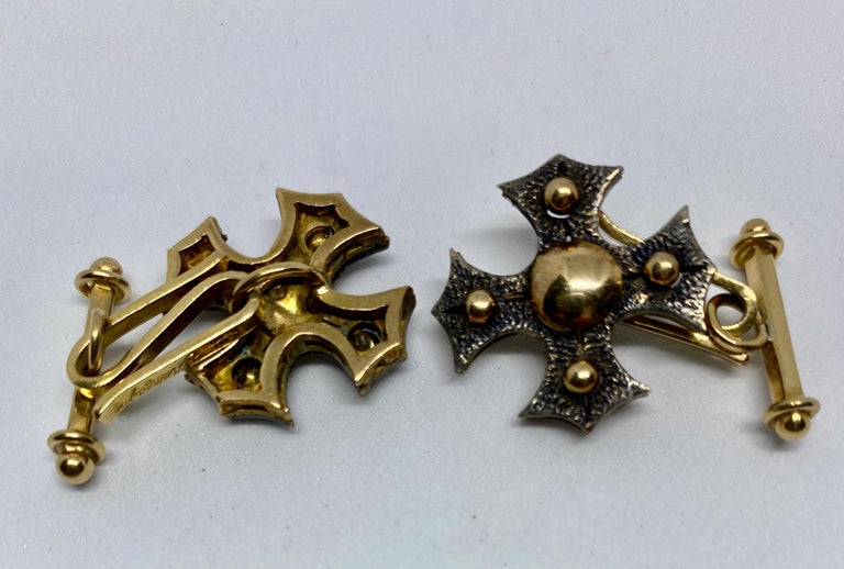 Handmade Cufflinks in 18k Gold with Hammered Silver Details by Ranfagni ...