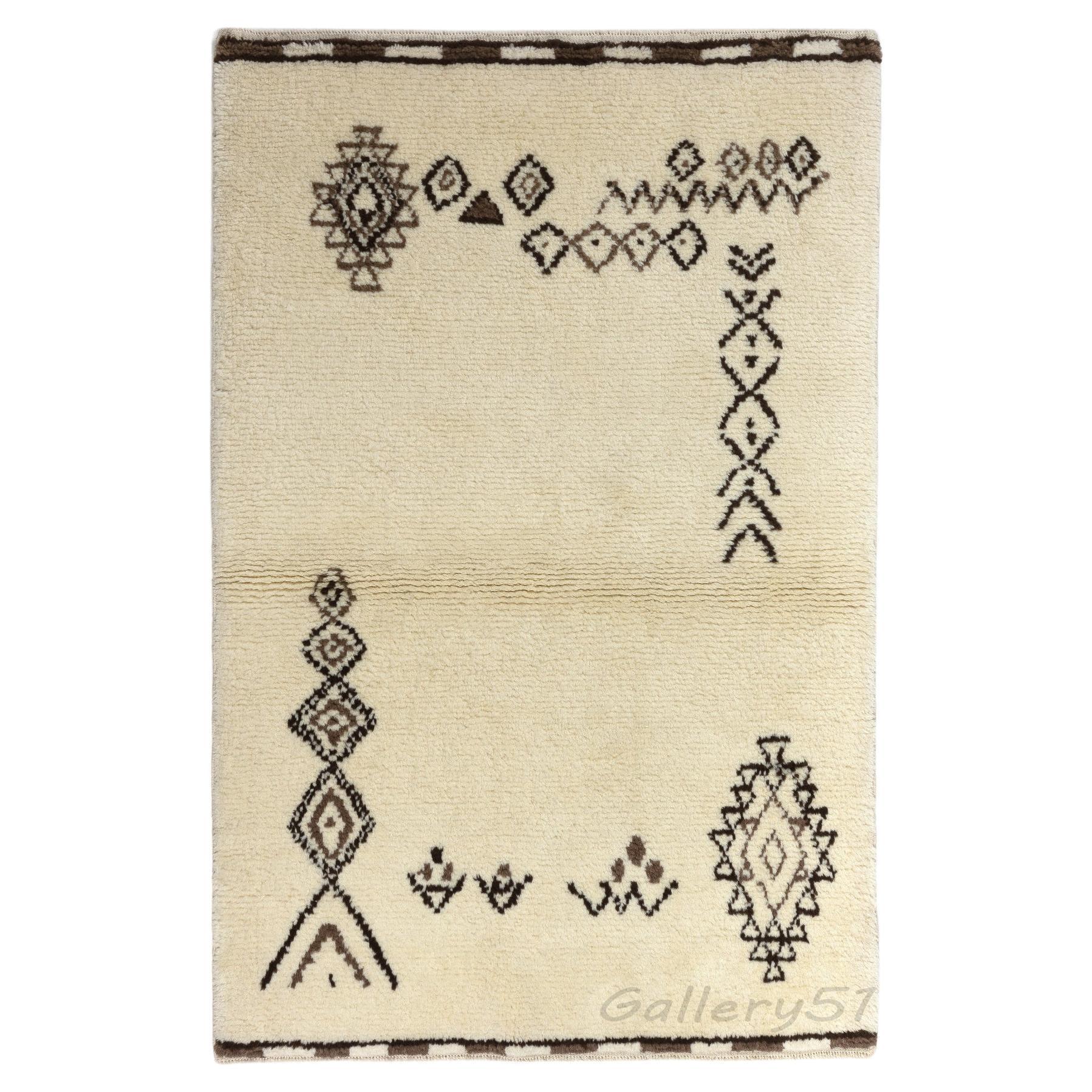 Handmade Moroccan Rug with Geometric Design, 100% Natural Wool, Custom ...