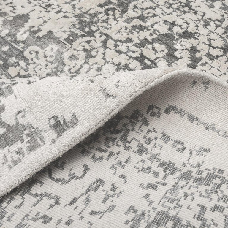 Handmade Silk and Wool Rug For Sale at 1stDibs