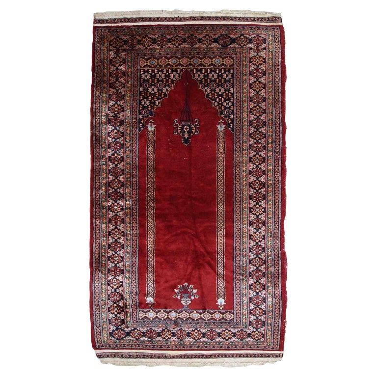 Handmade Vintage Pakistani Lahore Rug, 1960s, 1C806 For Sale at 1stDibs