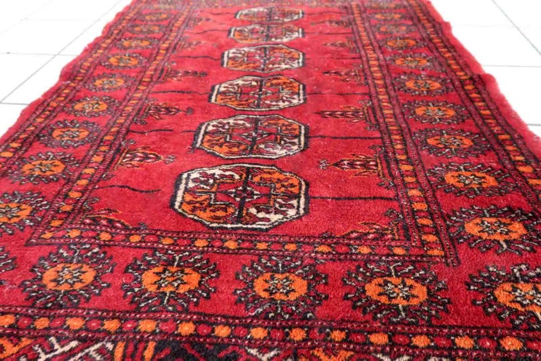 Handmade Vintage Pakistani Lahore Rug, 1970s, 1C965 For Sale at 1stDibs