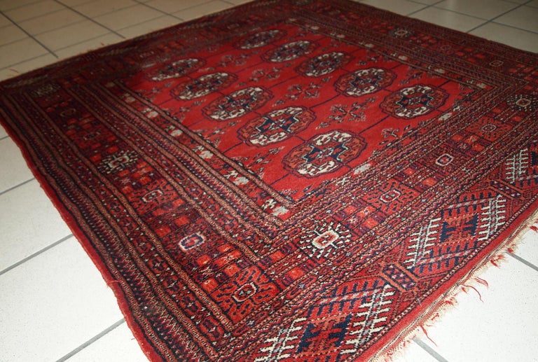 Handmade Vintage Turkmen Tekke Rug, 1970s, 1C631 For Sale at 1stDibs