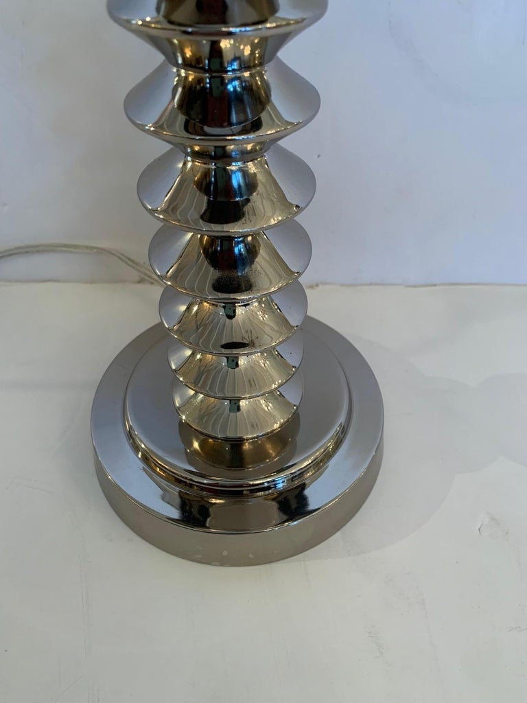 Handsome Chrome Table Lamp with Spiral Column For Sale at 1stDibs