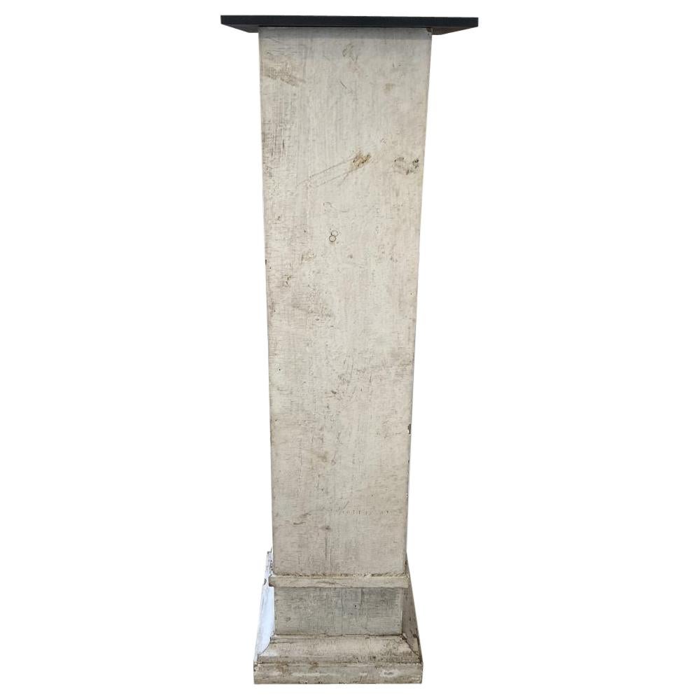 Art Deco Egyptian Alabaster Square Column Pedestal For Sale at 1stDibs