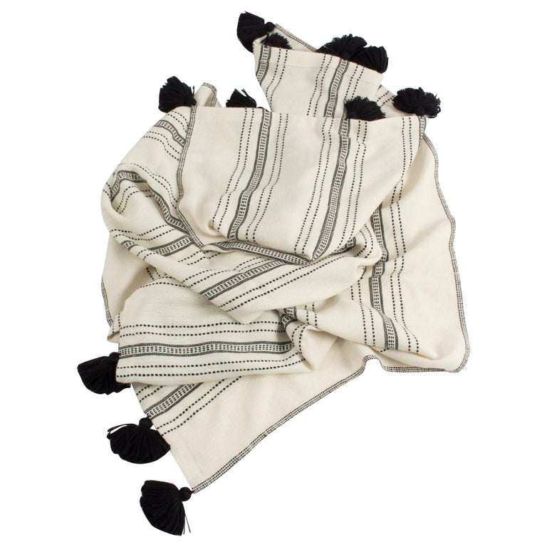 Handwoven Alpaca Throw For Sale at 1stDibs