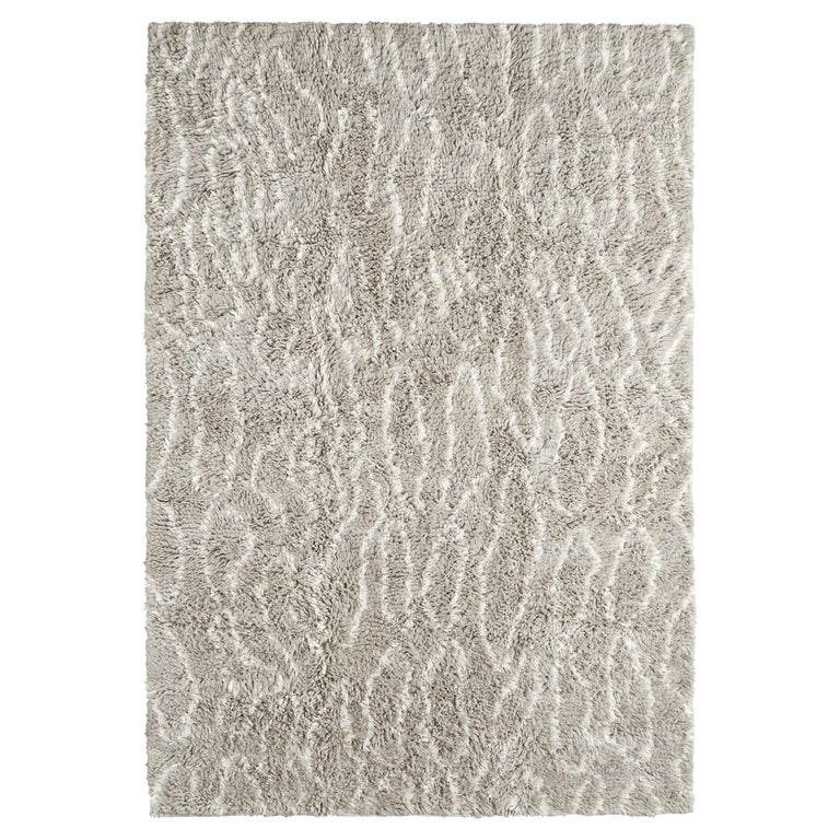Handwoven Leo Shaggy Wool Rug Grey Small For Sale at 1stDibs