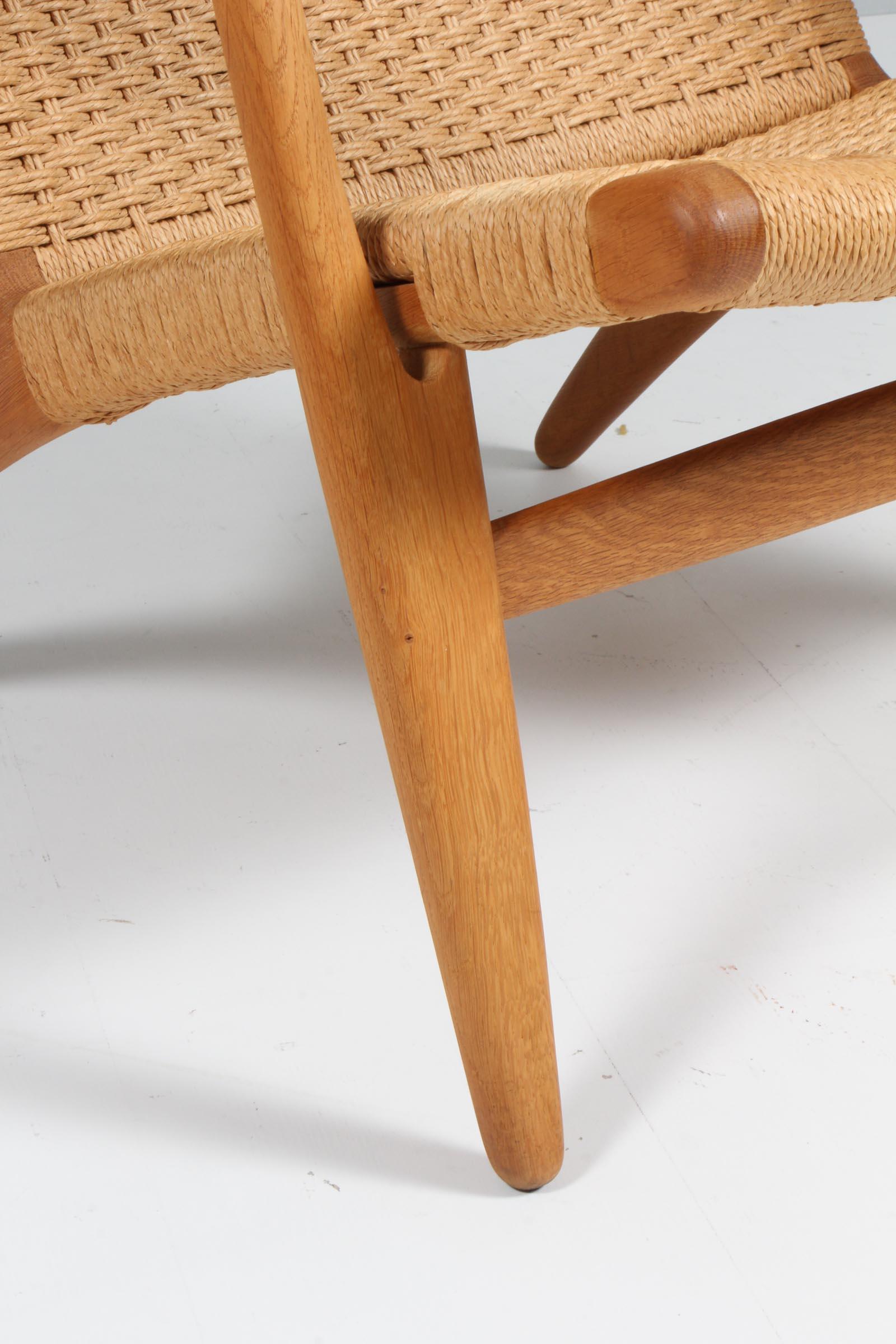 Hans J. Wegner CH-25 Oak Lounge Chair, 1950 at 1stDibs