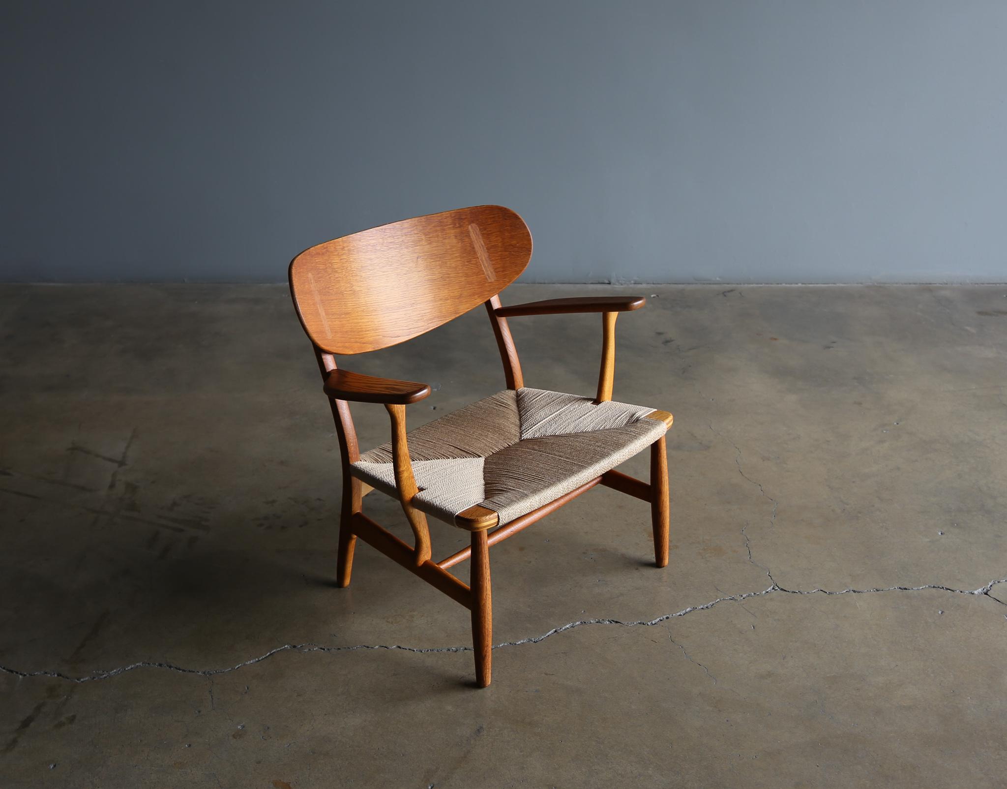 Hans J. Wegner CH22 Lounge Chair for Carl Hansen and Søn, Denmark ...