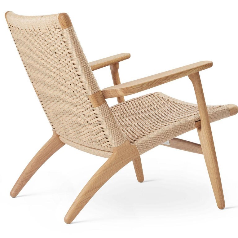 Hans J Wegner 'CH25' Chair in Oak, Oil and Natural Papercord for Carl Hansen and Son For Sale at ...