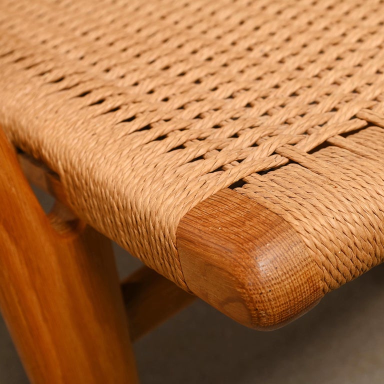 Hans J. Wegner CH25 Lounge Chair in oak and paper-cord for Carl Hansen ...