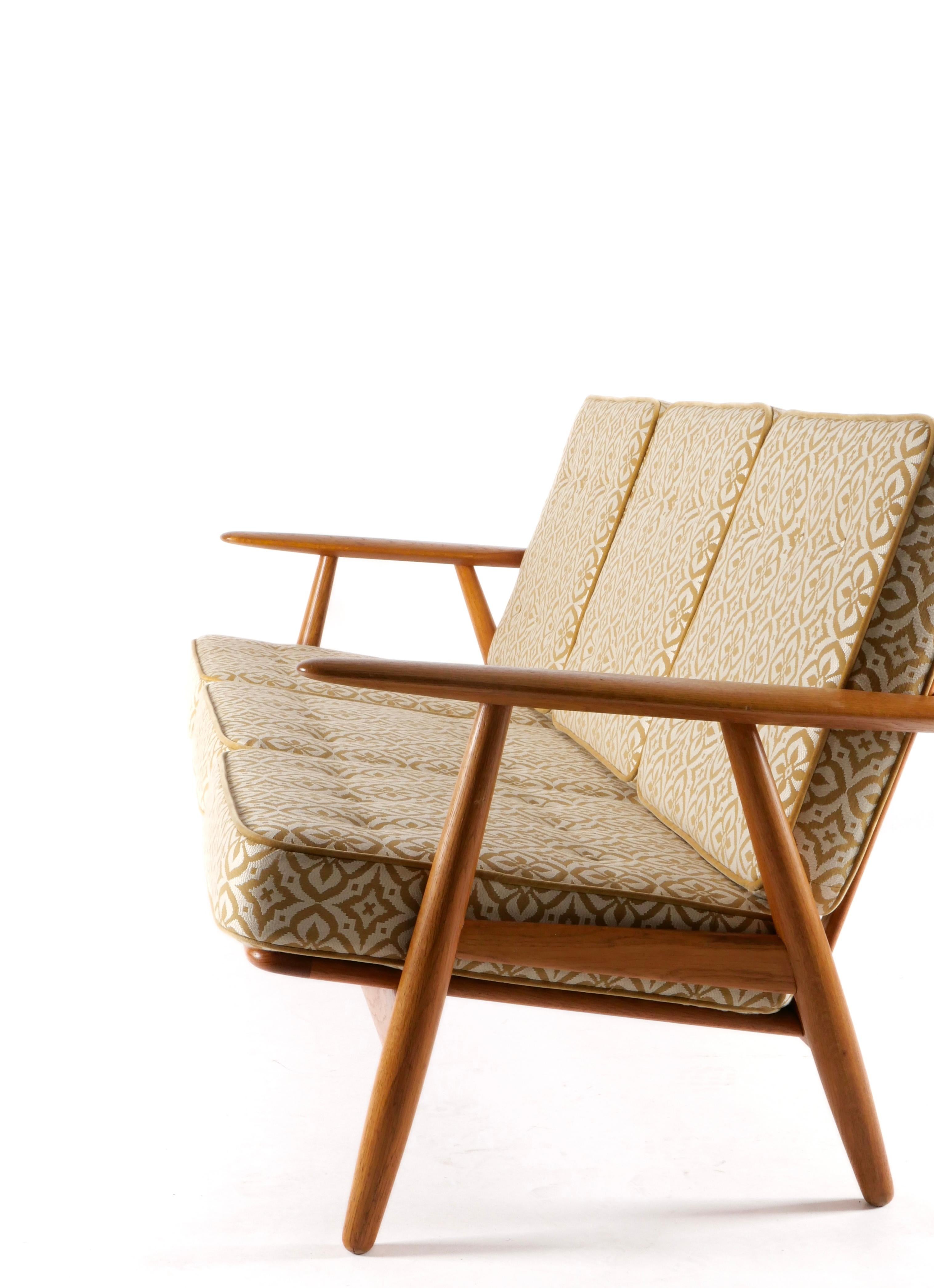 Hans J. Wegner “Cigar Sofa” GE 240 For Sale at 1stDibs | sofage, wegner ...