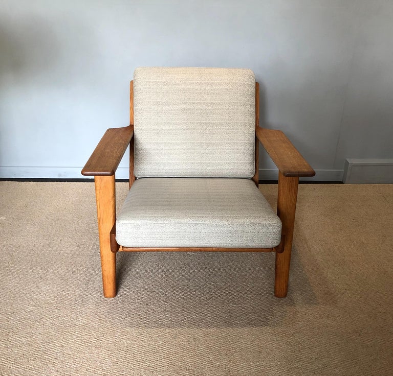 Hans J Wegner Ge290, reupholstered Original 1950s Model. at 1stDibs