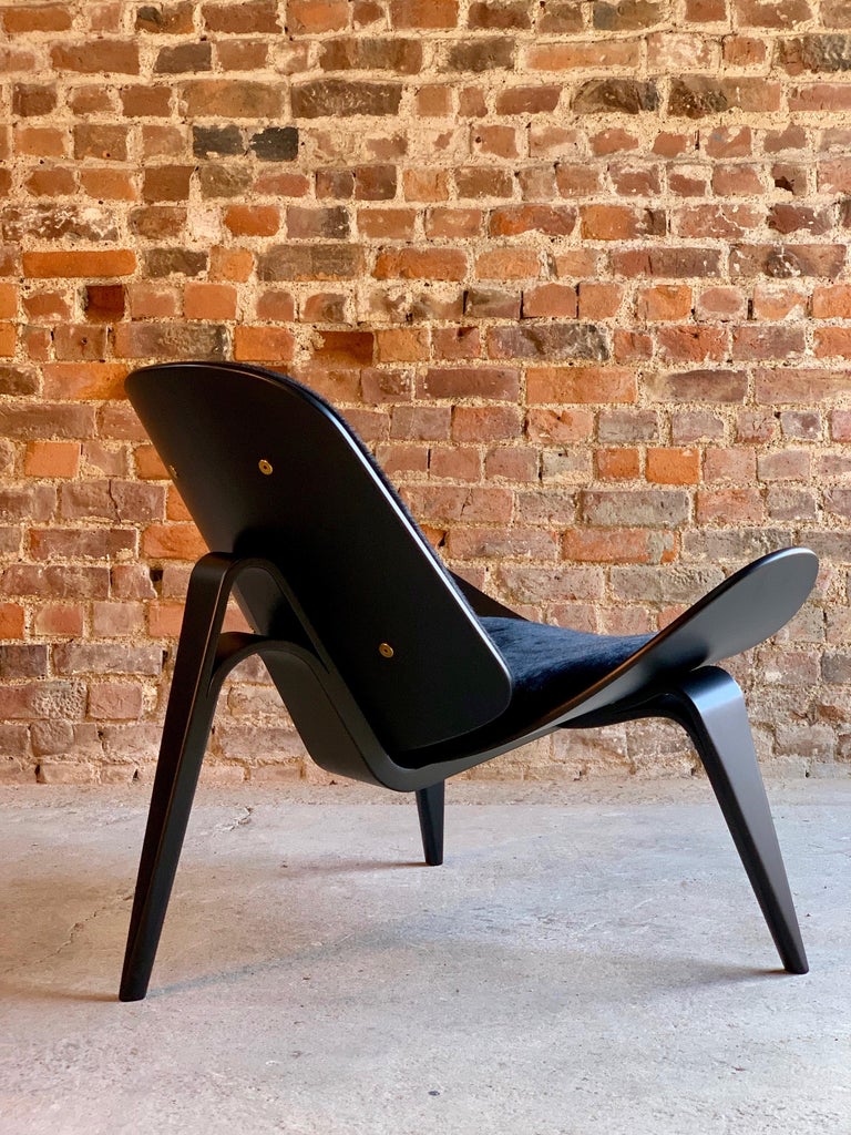 Hans Wegner CH07 Black Shell Chair Carl Hansen and Son, Denmark ...