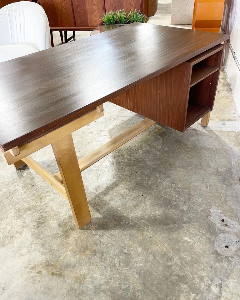 Hans Wegner GETAMA Executive Floating Desk For Sale at 1stDibs