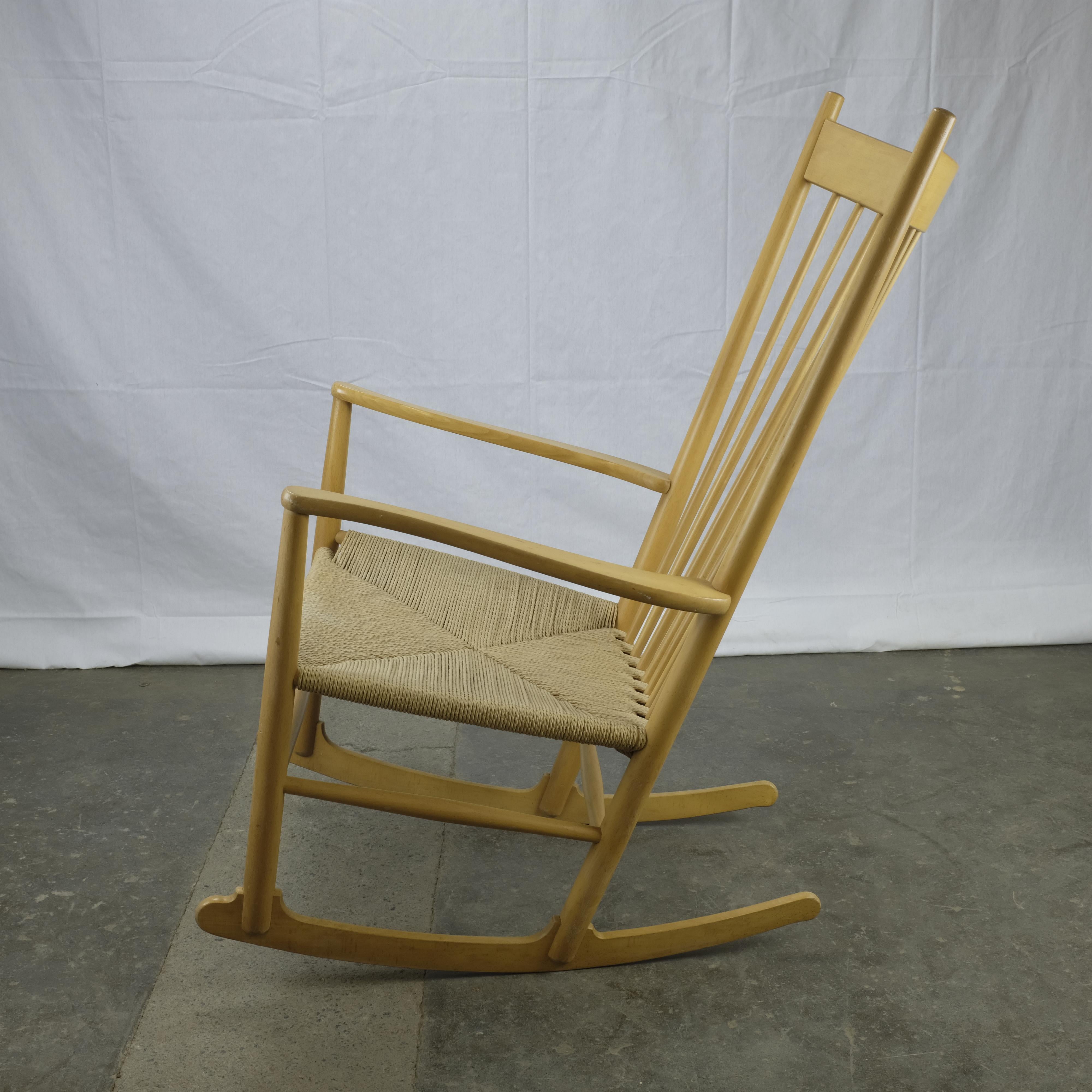Hans Wegner J16 Rocking Chair at 1stDibs | hans wegner rocking chair ...