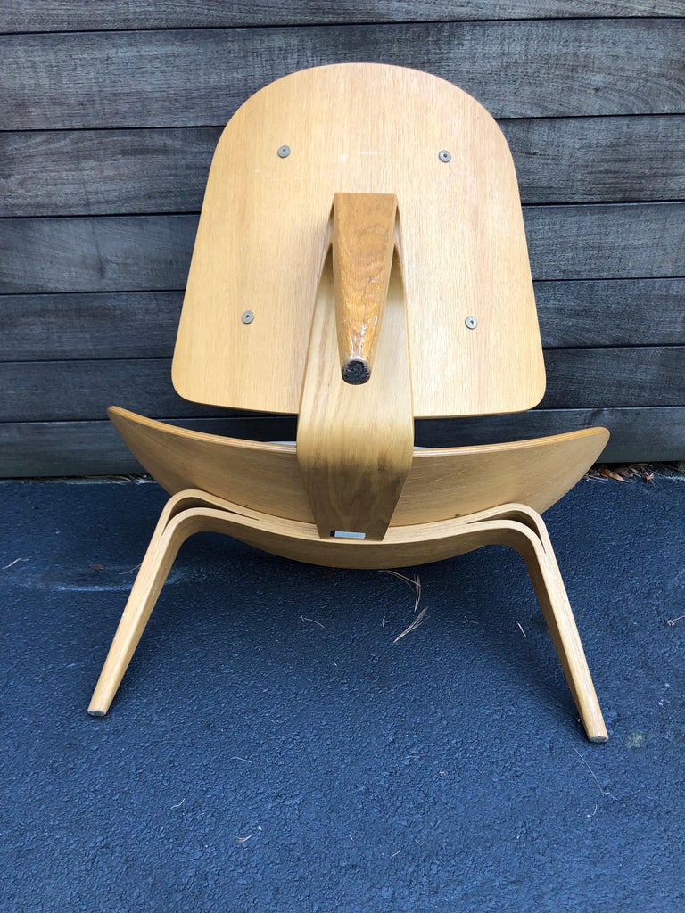 Hans Wegner Molded Walnut Plywood Shell Chair at 1stDibs