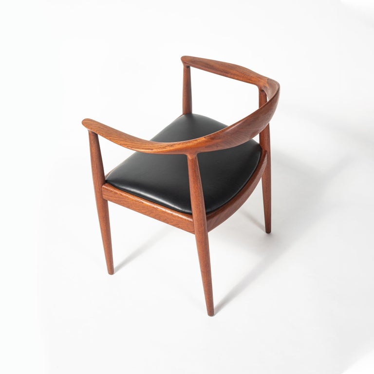 Hans Wegner JH503 "The Round Chair" in Teak and Black Leather at 1stDibs