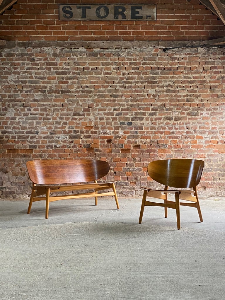 Hans Wegner Shell Settee Model 1935 and Shell Chair Model 1936 Fritz ...