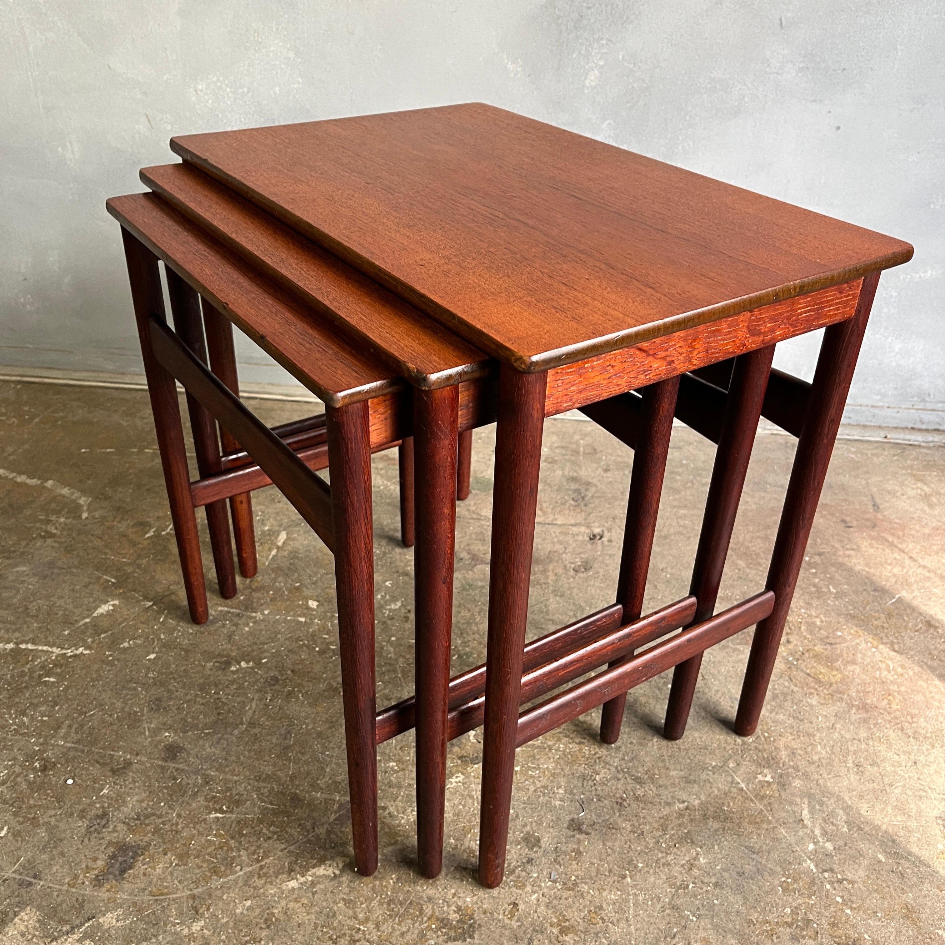 Hans Wegner Teak Nesting Tables Model AT-40 For Sale at 1stDibs