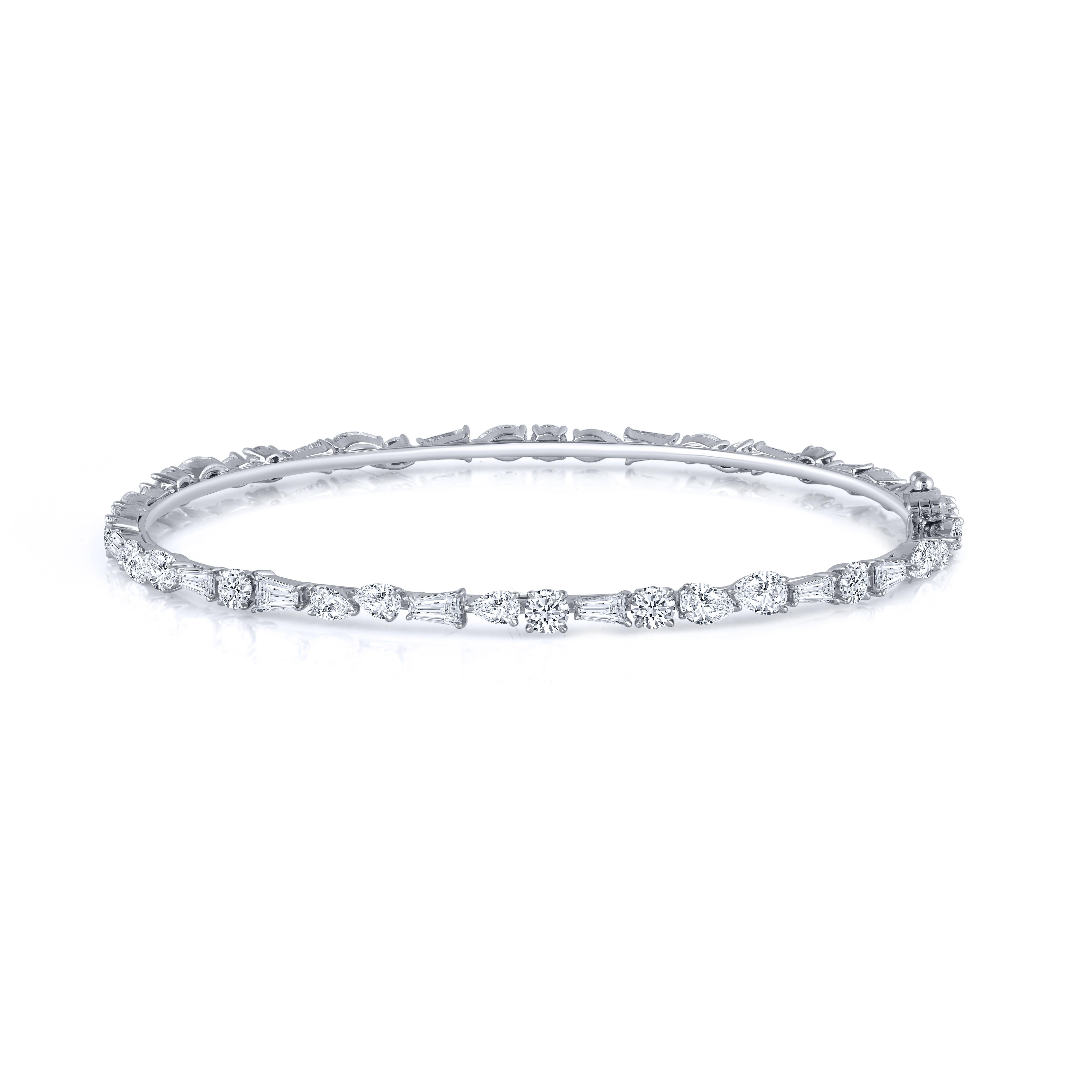 Harakh 3.65 Carat Pear and Baguette Colorless Diamond 18 KT Gold Hinged ...