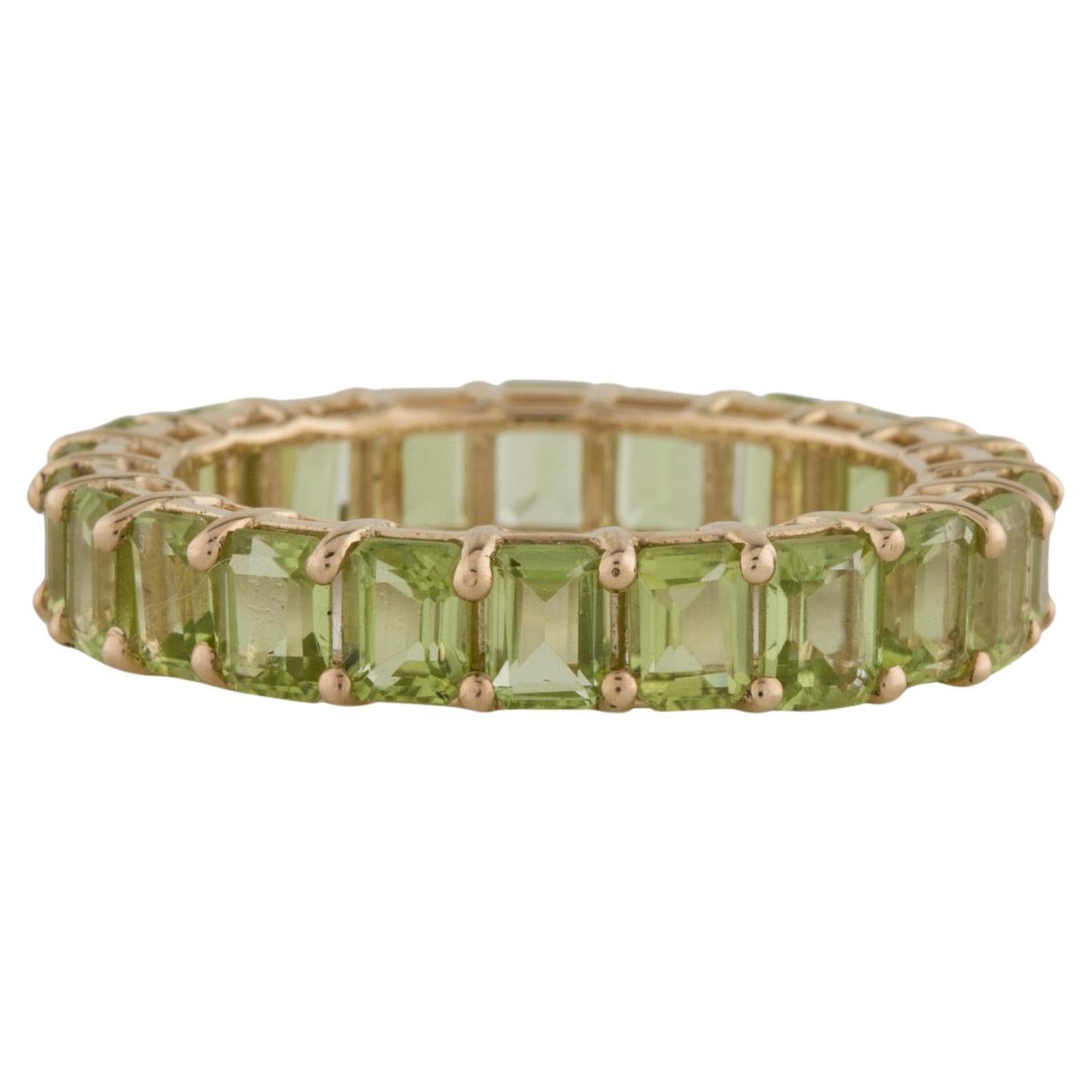 Harmony in Green Peridot Ring - 14k Yellow Gold For Sale at 1stDibs