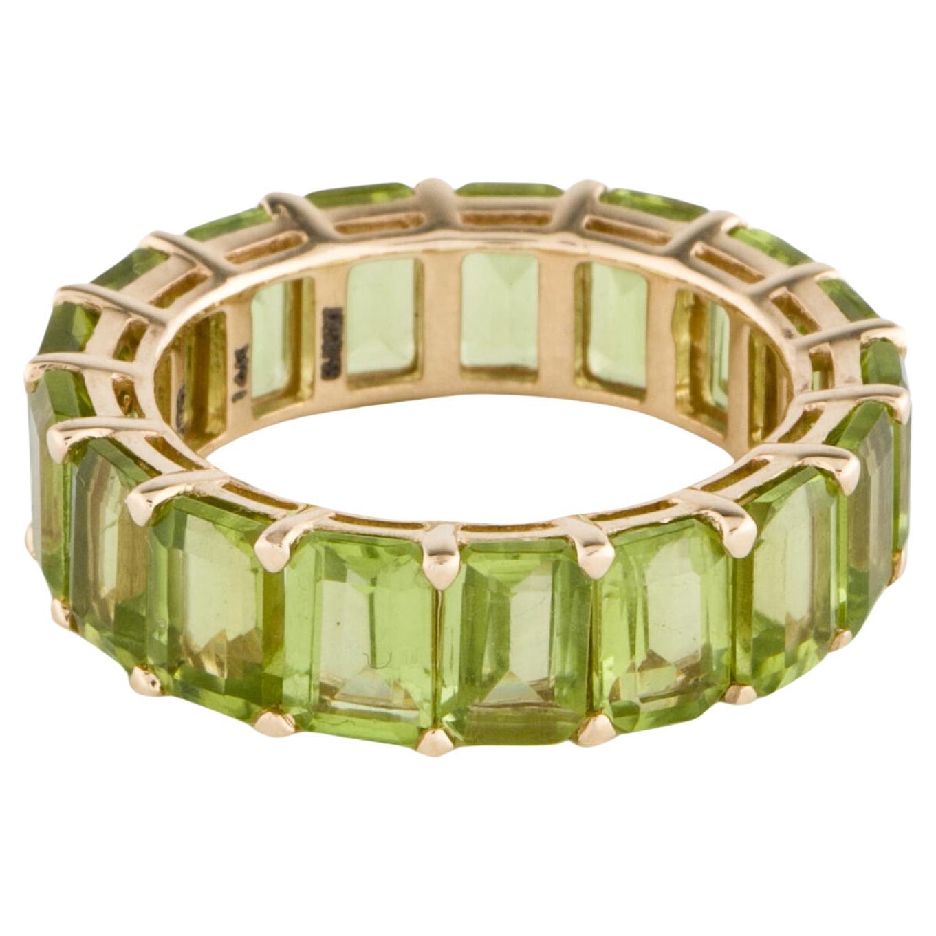 Harmony in Green Peridot Ring - 14k Yellow Gold For Sale at 1stDibs