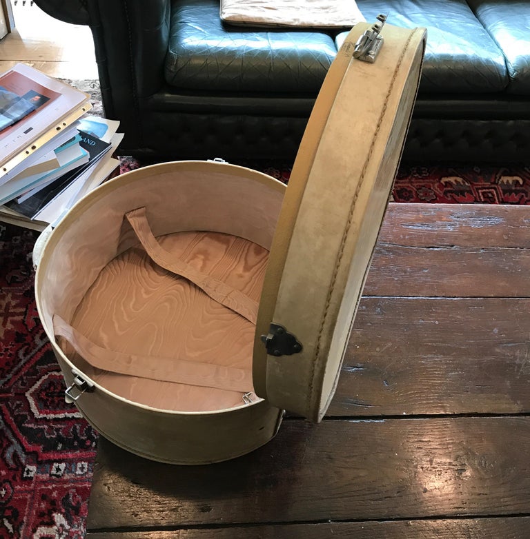 Harrods Ladies Hat Box in White Pig Leather 19th Century For Sale at ...