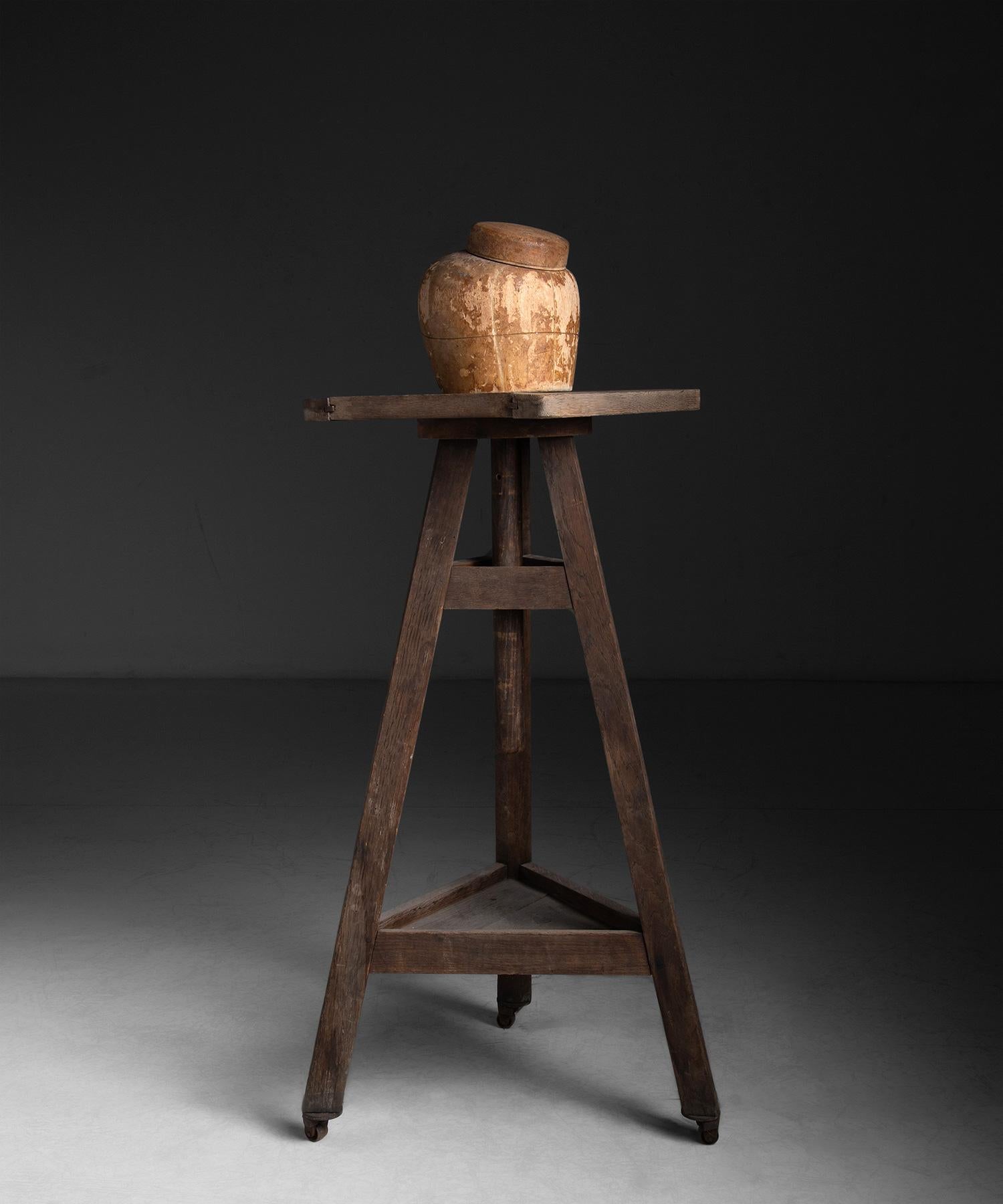 Hat Mold, America, circa 1900 For Sale at 1stDibs