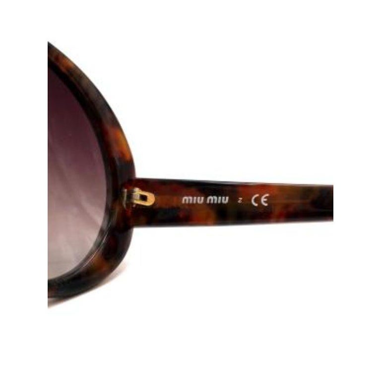 Havana Brown Tortoise Shell Round Sunglasses For Sale at 1stDibs