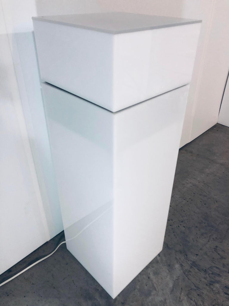 Haziza Illuminated and Motorized Rotating White Lucite Pedestal Table ...