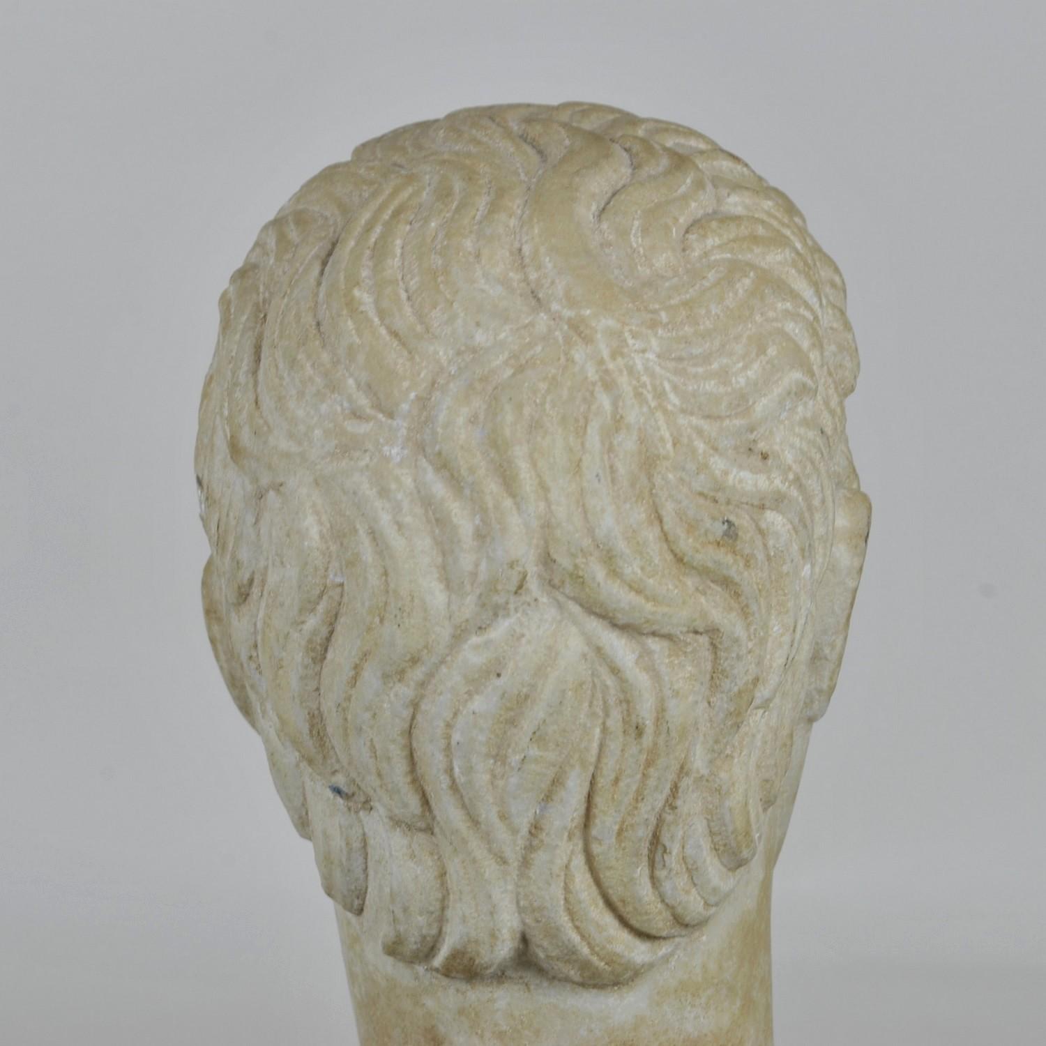 Head Sculpted in Marble, on Base, 19th Century For Sale at 1stDibs
