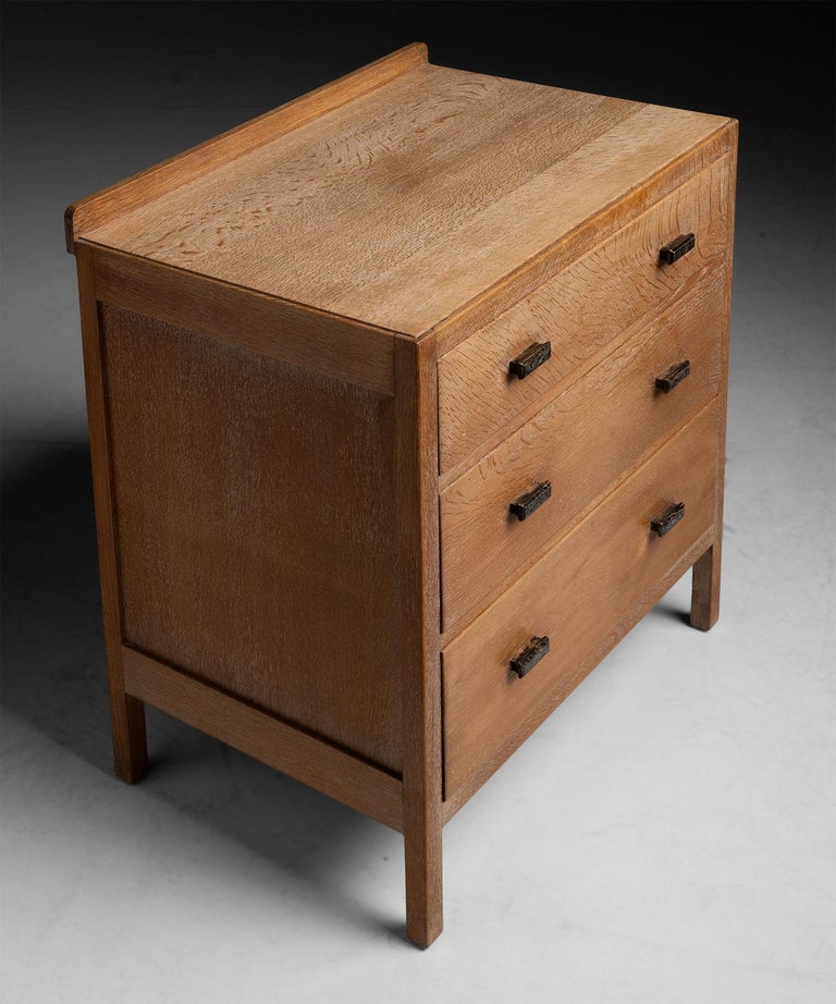Heals Oak Chest of Drawers, England circa 1920 For Sale at 1stDibs