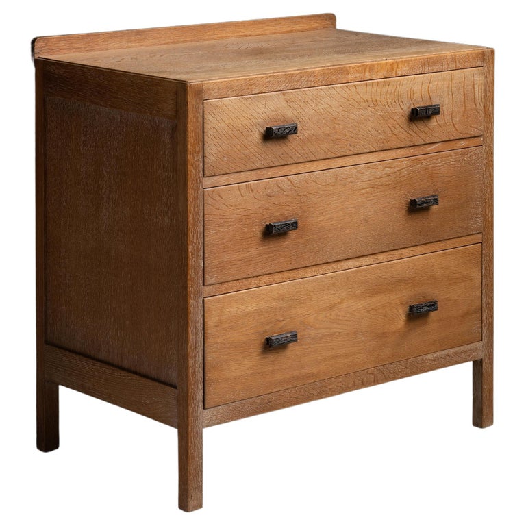 Heals Oak Chest of Drawers, England circa 1920 For Sale at 1stDibs