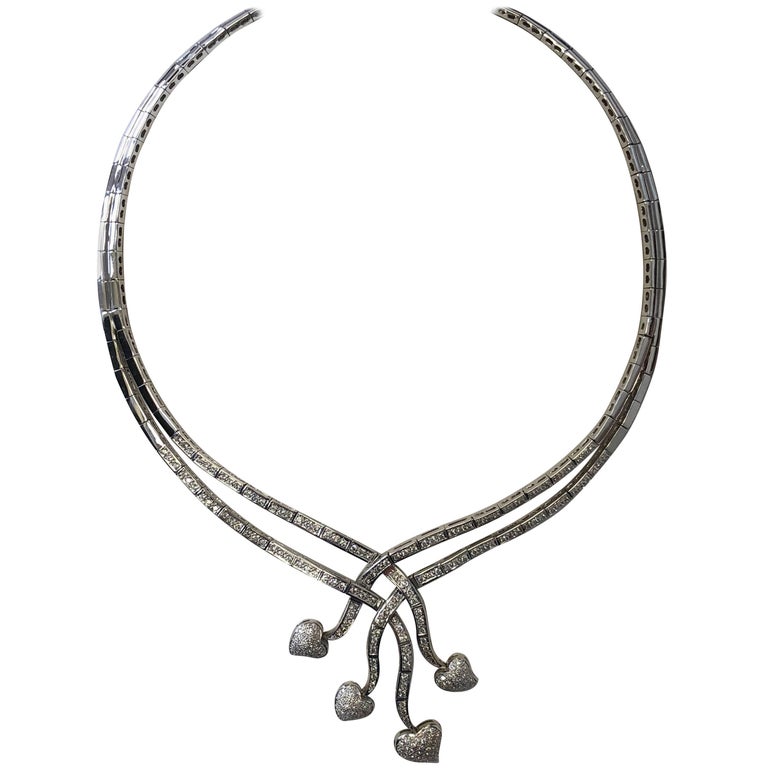Heart Design White Diamond Necklace in 18 Karat White Gold For Sale at ...