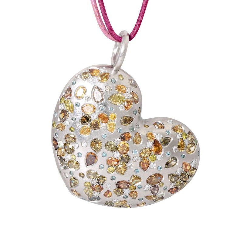 'Heart' Pendant with Diamonds For Sale at 1stDibs