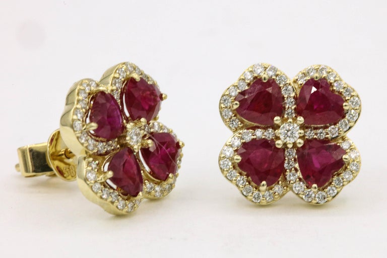 Heart Shape Ruby Diamond Clover Earrings 2.51 Carat For Sale at 1stDibs