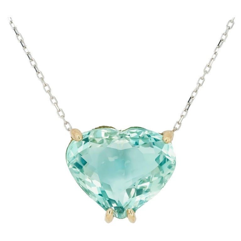 Collier pendentif aigue-marine en forme de coeur en or blanc 14k En vente sur 1stDibs