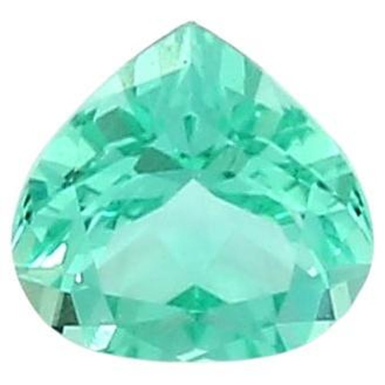 Heart-Shaped Russian Emerald Loose Gemstone 0.51 Carat For Sale at 1stDibs