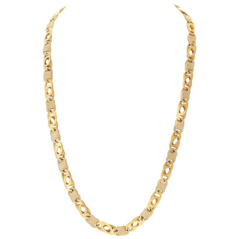 Heavy 18k gold chain with unique link designs For Sale at 1stDibs
