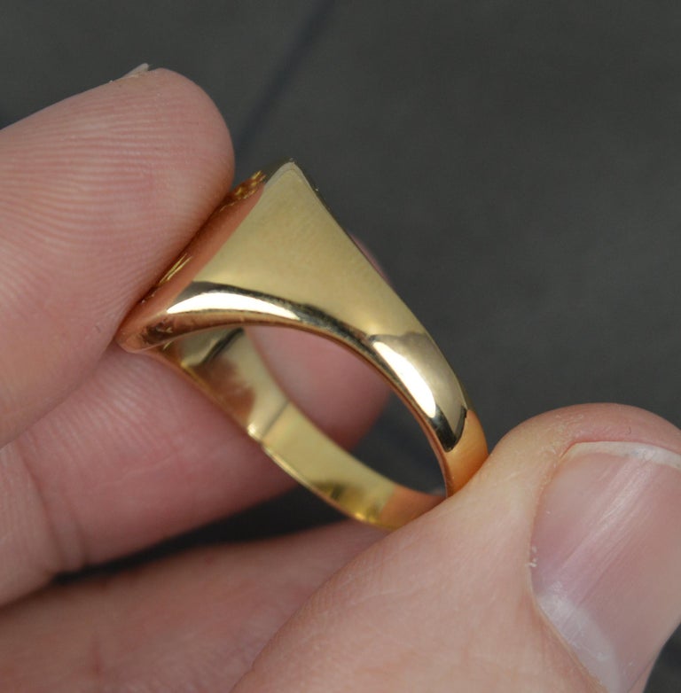 Heavy Antique 18ct Gold Intaglio Signet Seal Ring For Sale at 1stDibs