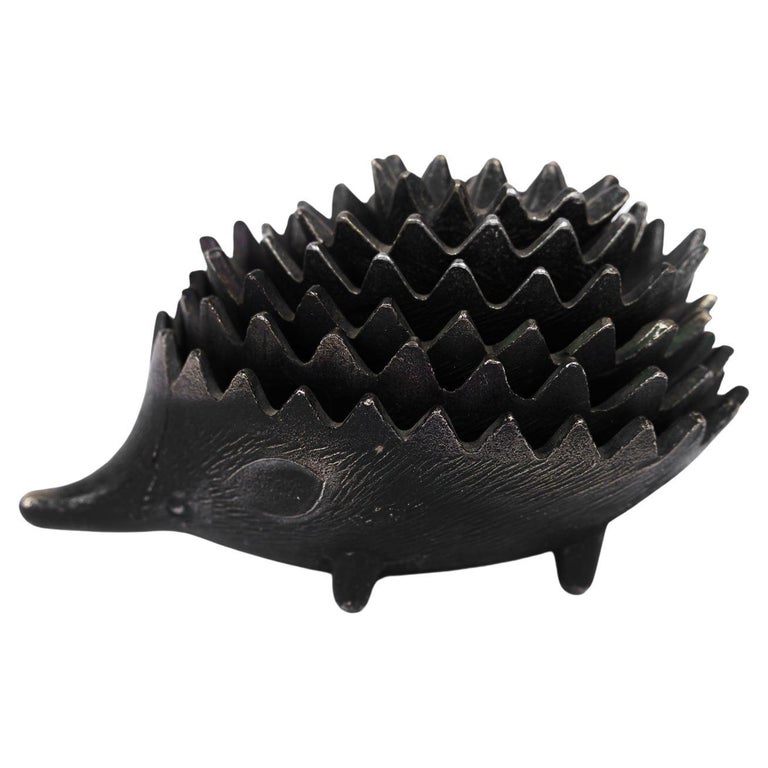 Hedgehog Vienna, ca. 1950er Jahre im Angebot bei 1stDibs