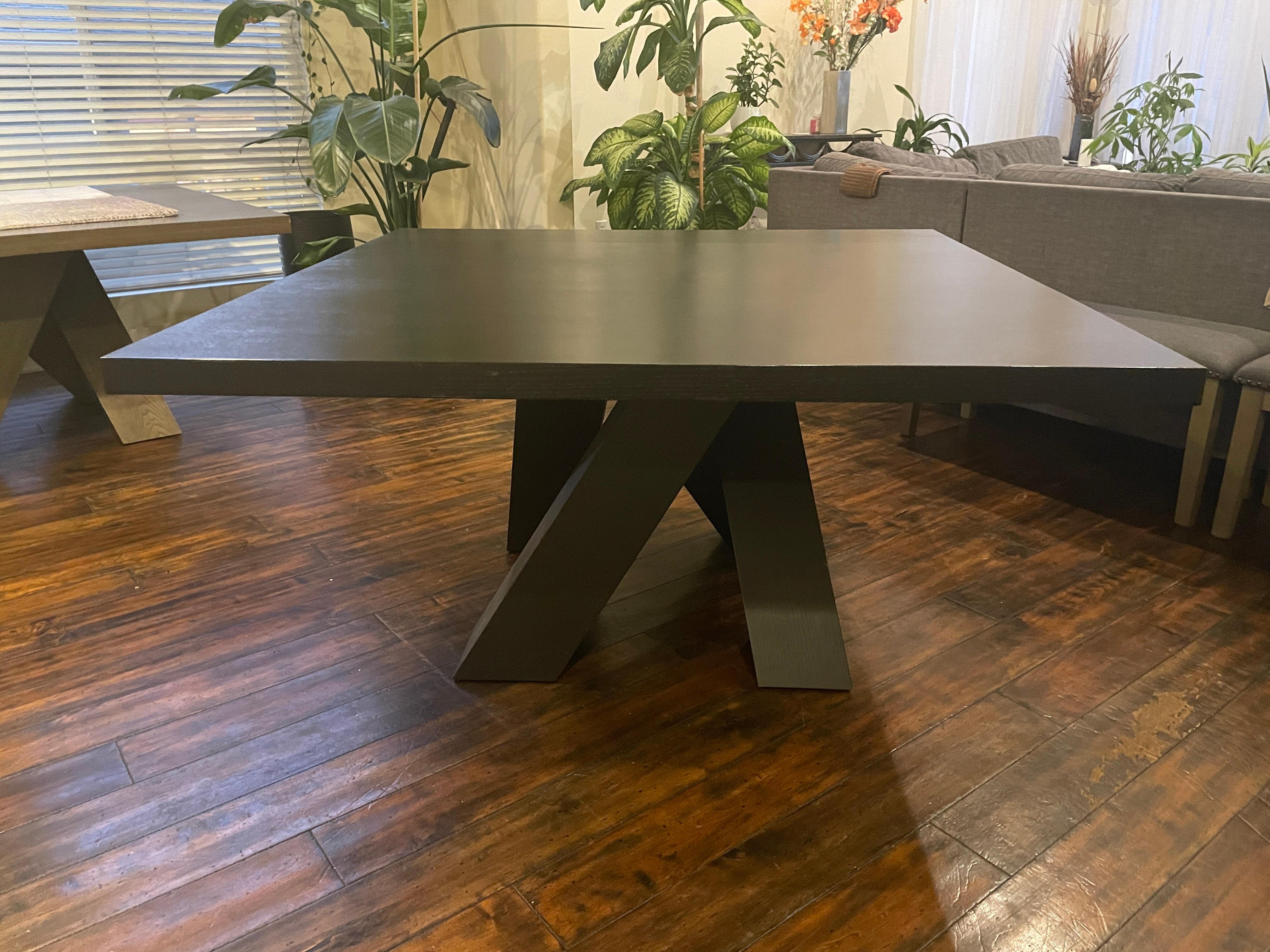 Heijden Hume "Metro" dining table - Ebony Grain For Sale at 1stDibs